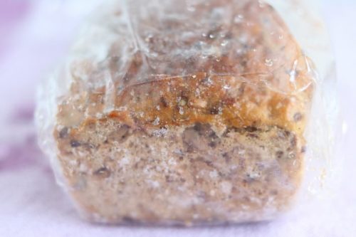 How To Freeze and Defrost Bread (Hint: It's Simple) - Can You Freeze This?